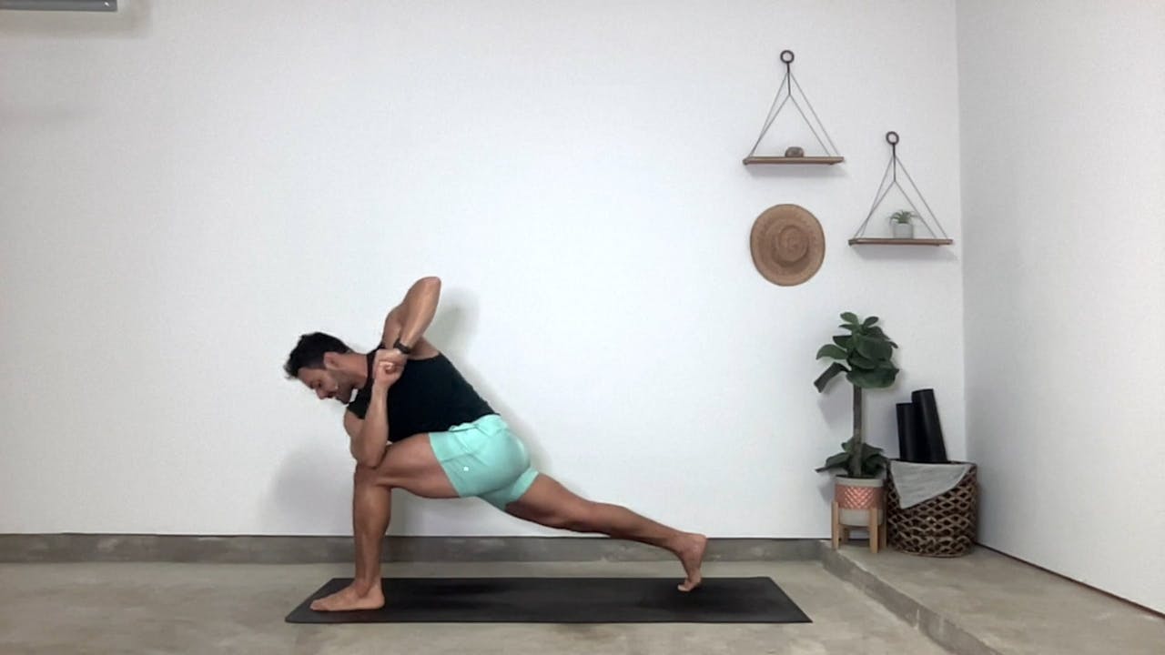 60 min Vinyasa Flow 2-3 w/ Gustavo - Twist it Out Flow - 07/05/2023 - YogaWorks