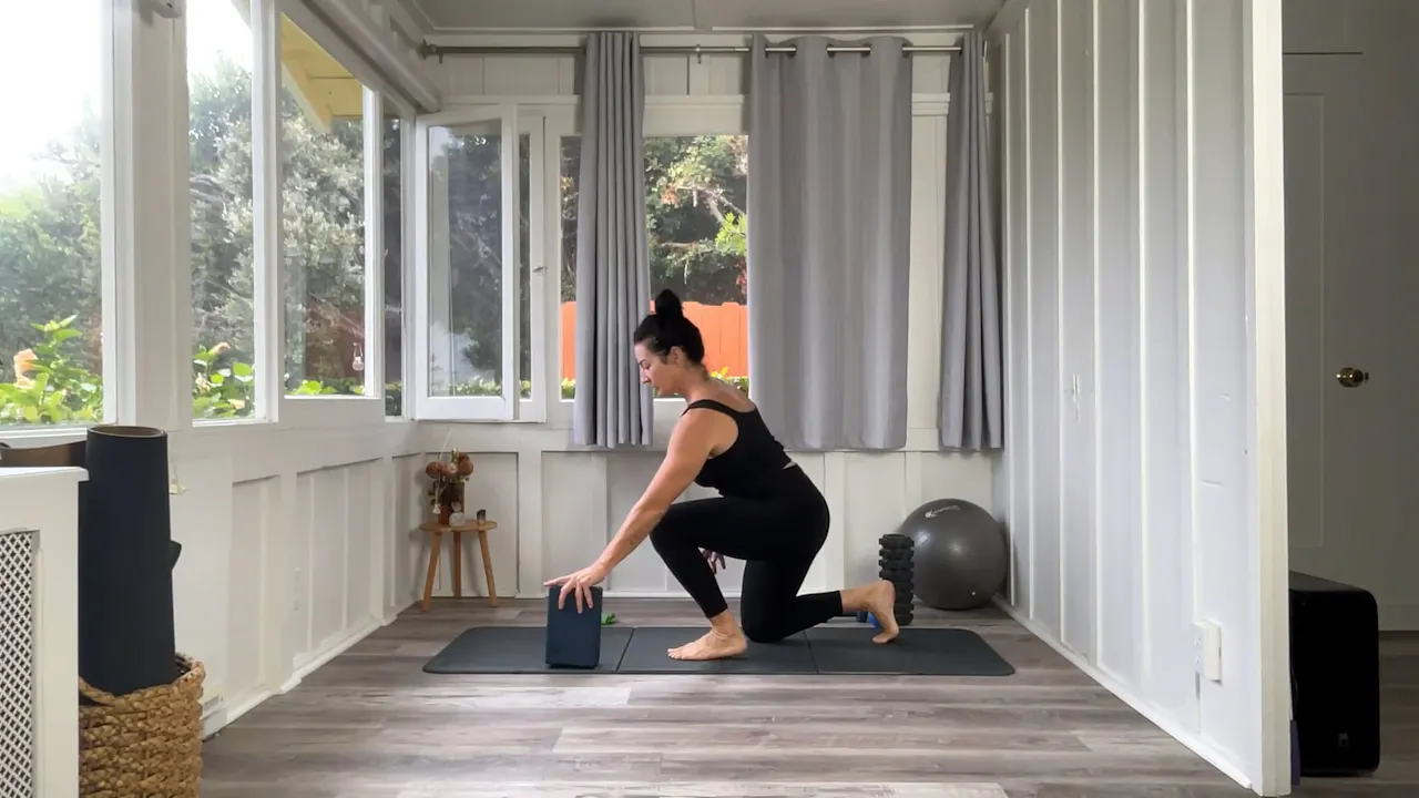 30 min Ankle Agility: Balance and Flexibility: Tracy - YogaWorks