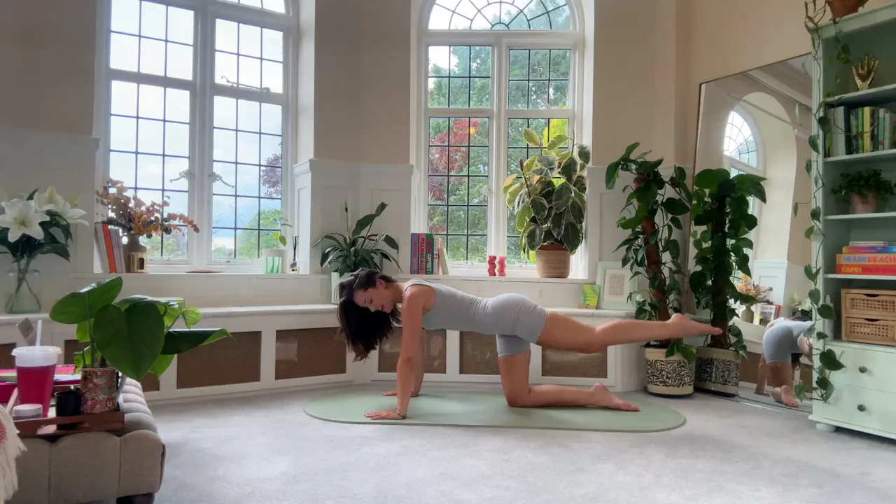 40 Min Pilates w/ Georgia - Full Body Focused on Core and Glutes - 7/23 ...
