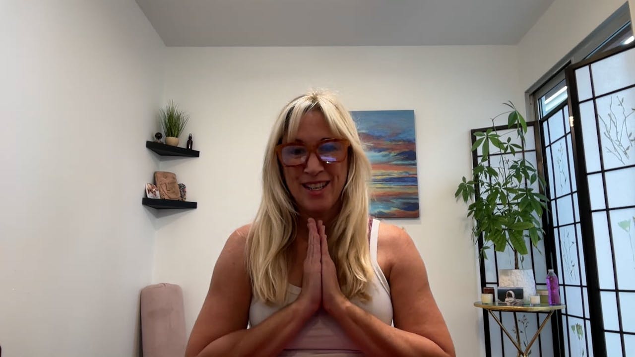 Introduction to Vinyasa Flow w/ Jesse - YogaWorks