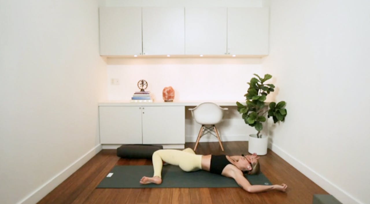 Morning Stretch & Meditation (20 min) - with Mikaela Millington ...
