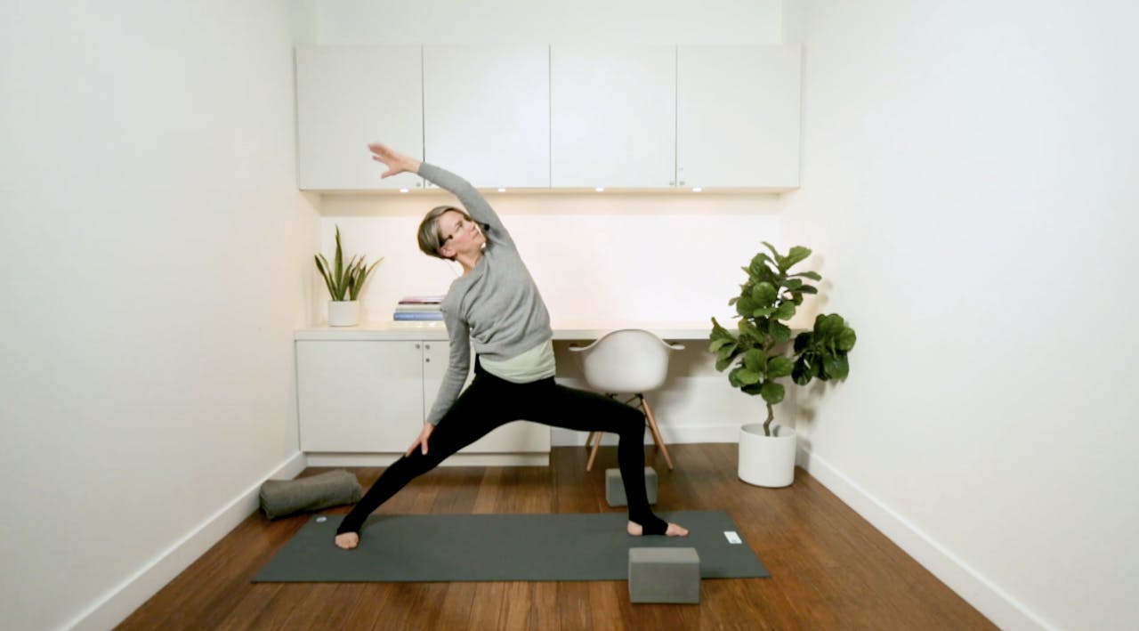 Self Love Hatha Yoga (45 min) - with Lisa Sanson - Lisa Sanson - YYOGA ...