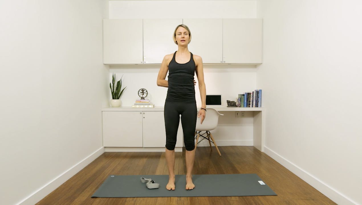 Hatha Yoga: Happy Hatha Sequence (20 min) — with Lisa Sanson - Hatha ...